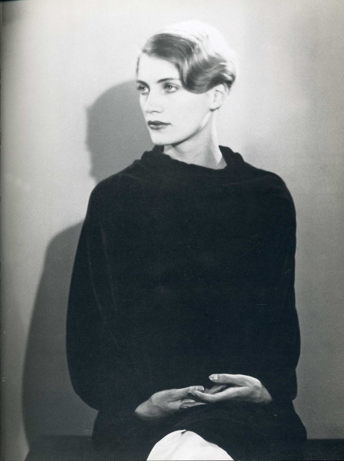 Τέχνης Σύμπαν και Φιλολογία: Η Φωτογράφος Λι Μίλερ. Lee Miller Photographer