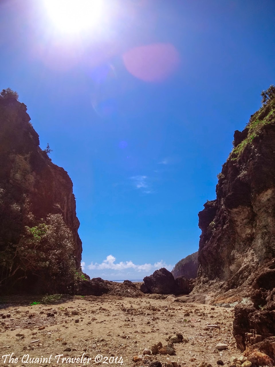 The Quaint Traveler: Baler Lighthouse & Dicasalarin Cove, Baler, Aurora