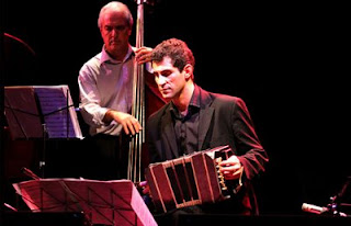 antreus: Pablo Mainetti e o seu bandonéon