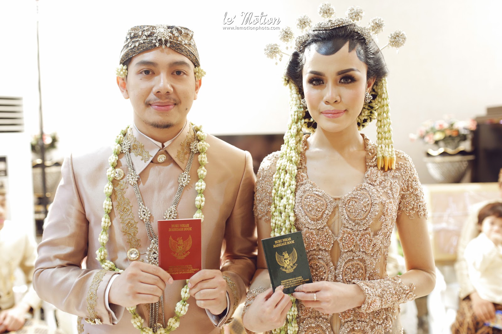 Le Motion Photo: Stephanie & Gilang Wedding (Pernikahan adat Jawa)