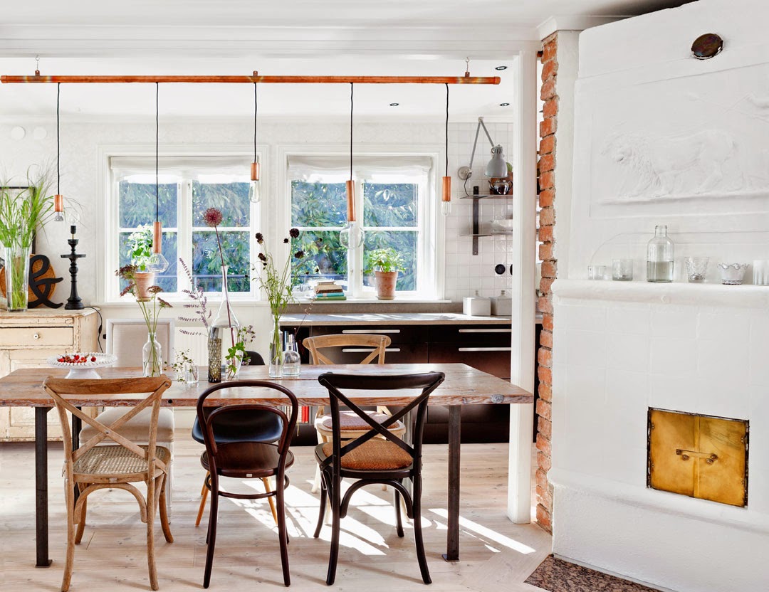 Keltainen talo rannalla: Neljä mielenkiintoista kotia