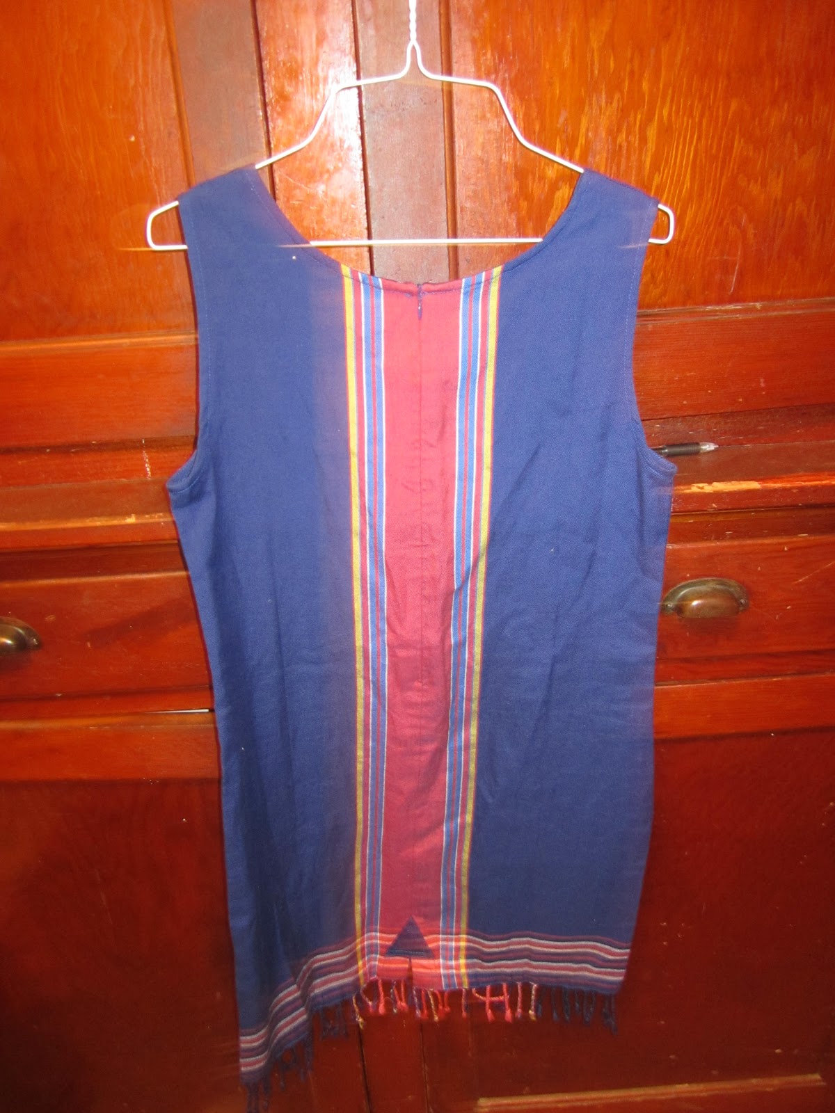 Peninsula Detail: The Day I Wore a Dress Backwards