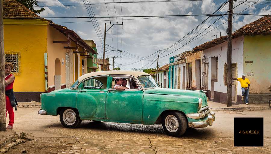 Photos by Aisa: Carros cubanos: coches americanos de los años 30 y 50.
