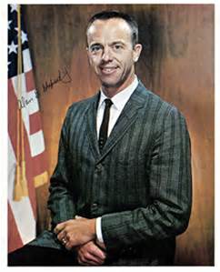 BOB POTVIN BLOGGER: MOON LANDING