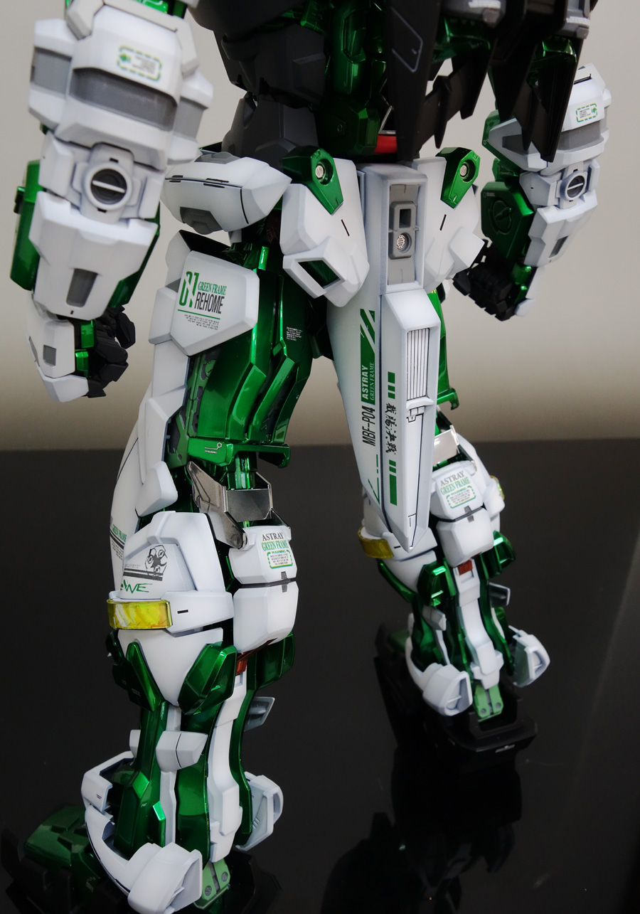 GUNDAM GUY: PG 1/60 Gundam Astray Green Frame - Painted Build