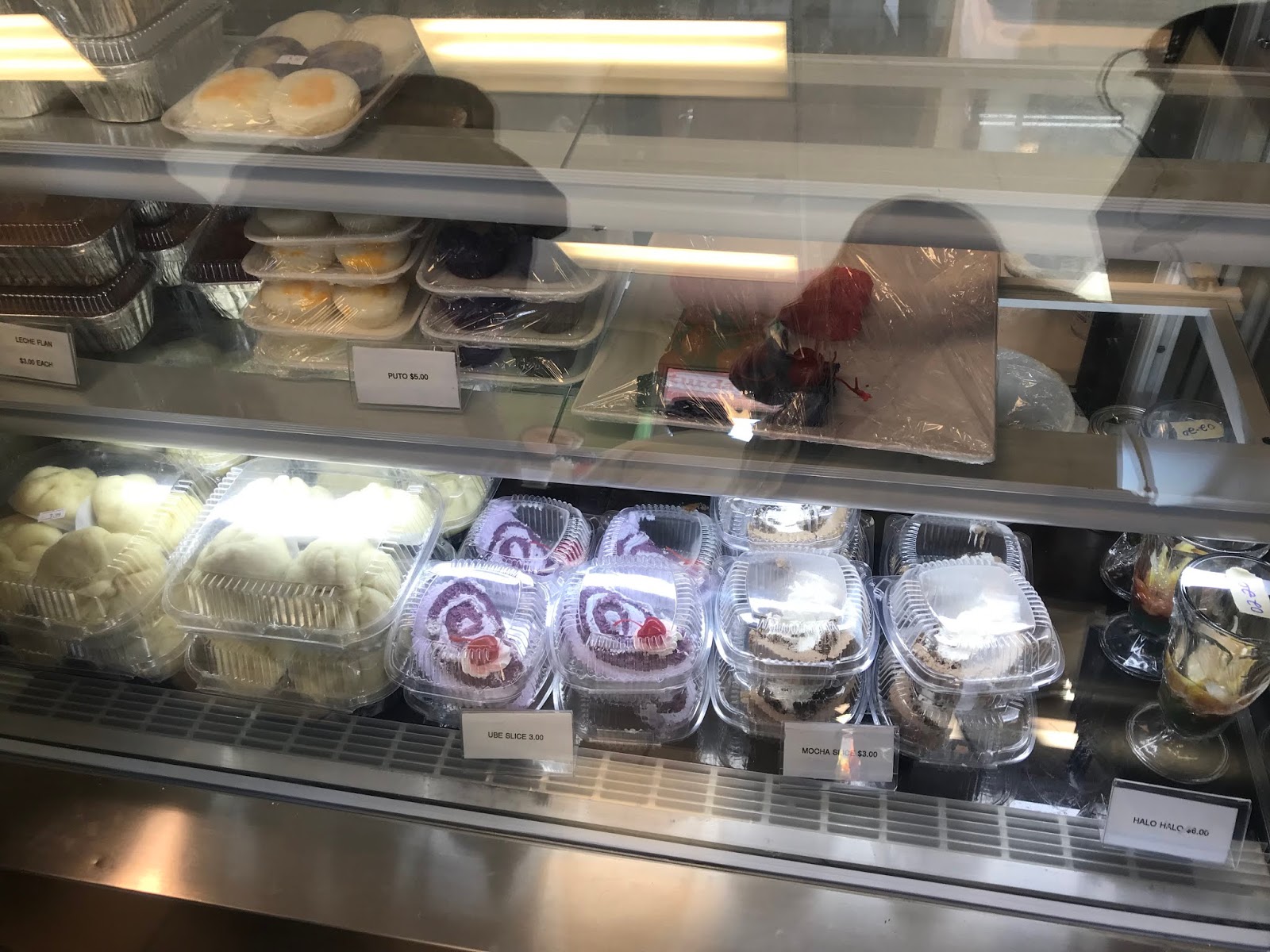 The Pastry Chef's Baking: Restaurant Review: Manila Bakery & Cafe