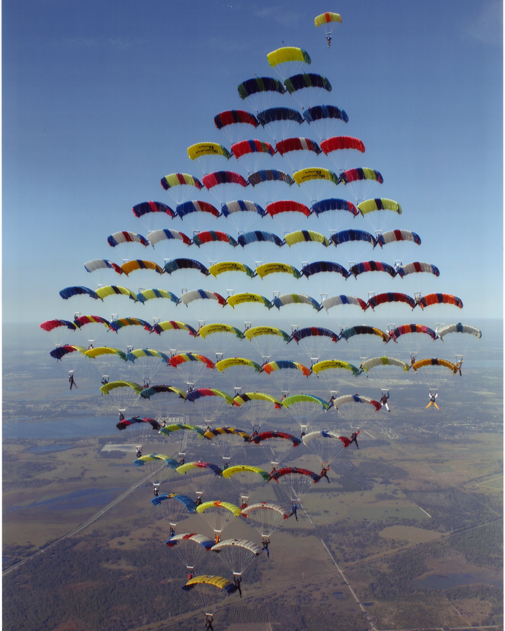 VARIOS DEPORTES: Paracaidismo