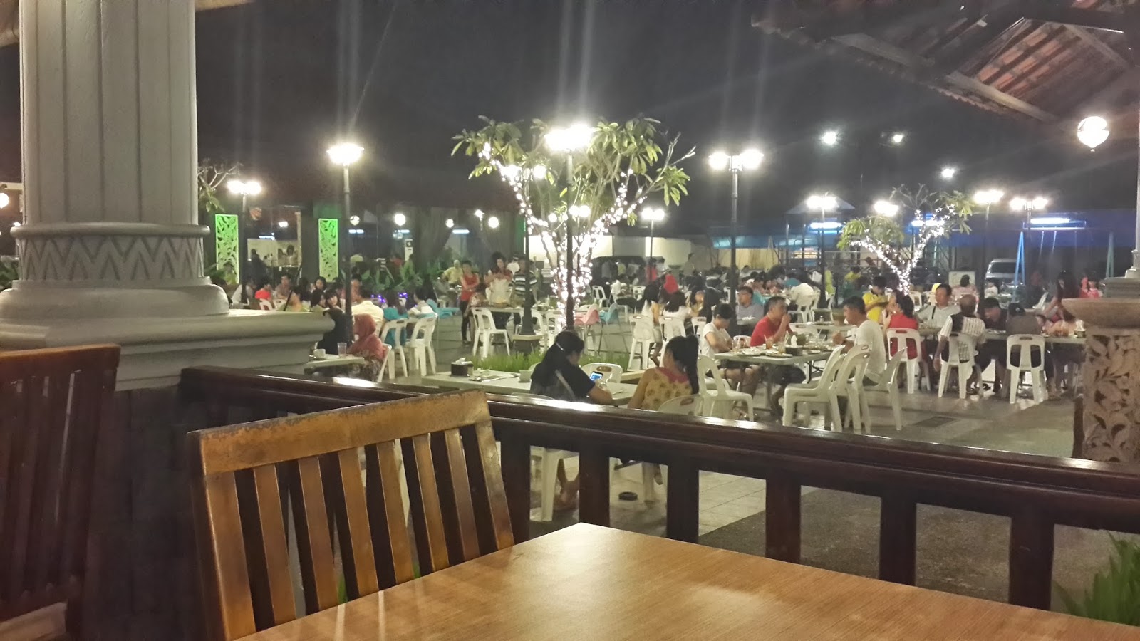 Culinary Passion Girl: Famous Indonesia Seafood "Lembur Kuring" - Medan