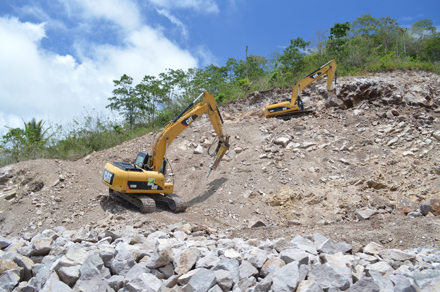 Angga Nugraha : Quarry Batu dan Quarry Pasir Proyek Pembangunan Jalan ...