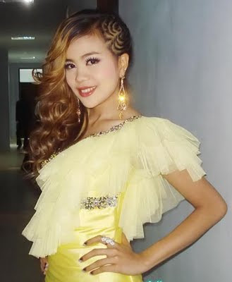 All about Khmer Stars: Chhoun Sreymou Cambodian Famous Singer