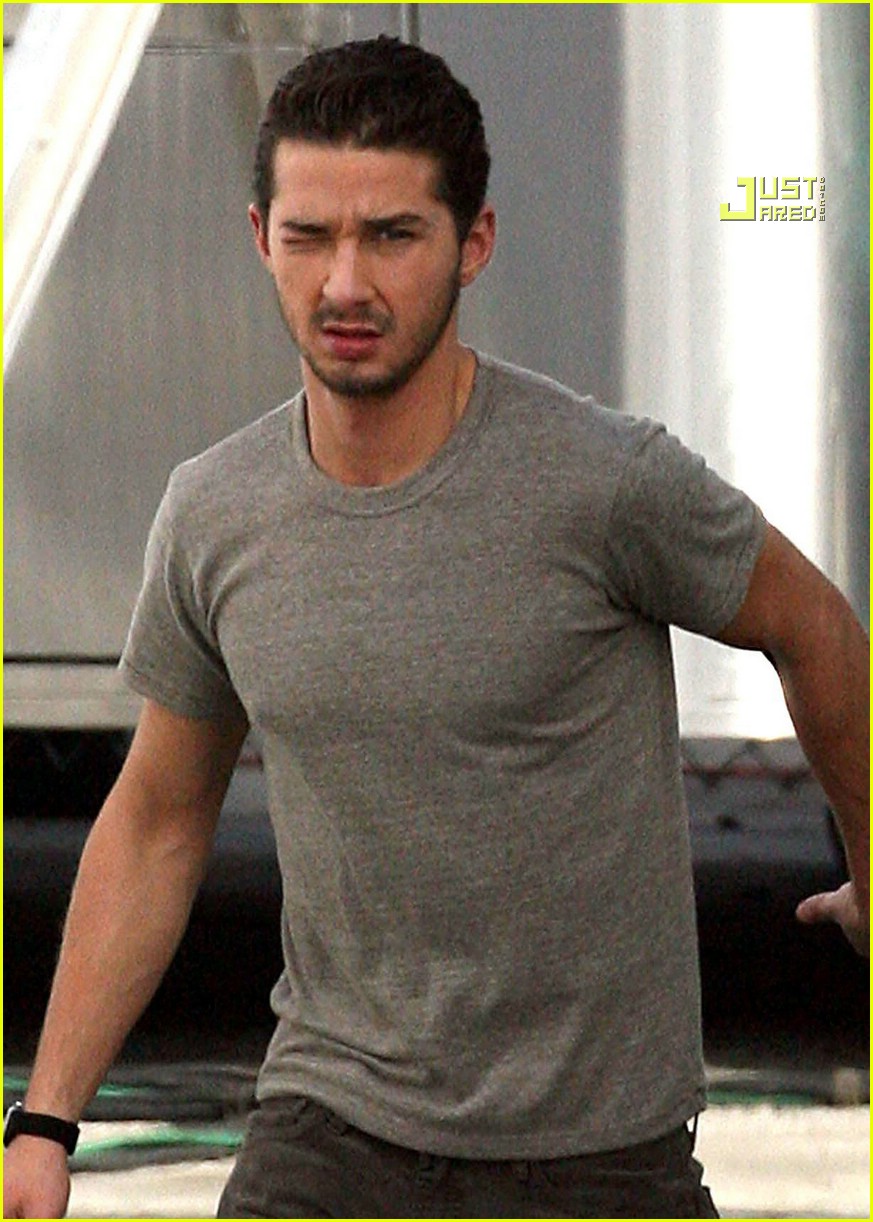 Kim Kardashian Blogs: Transformers 3 - Shia Labeouf