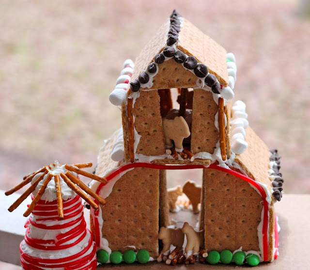 Hand Me Down Style: gingerbread barn