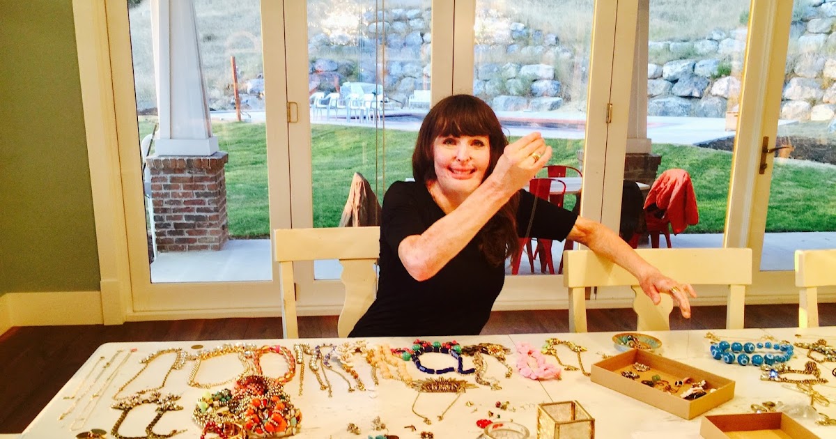 NieNie Dialogues: Pieces