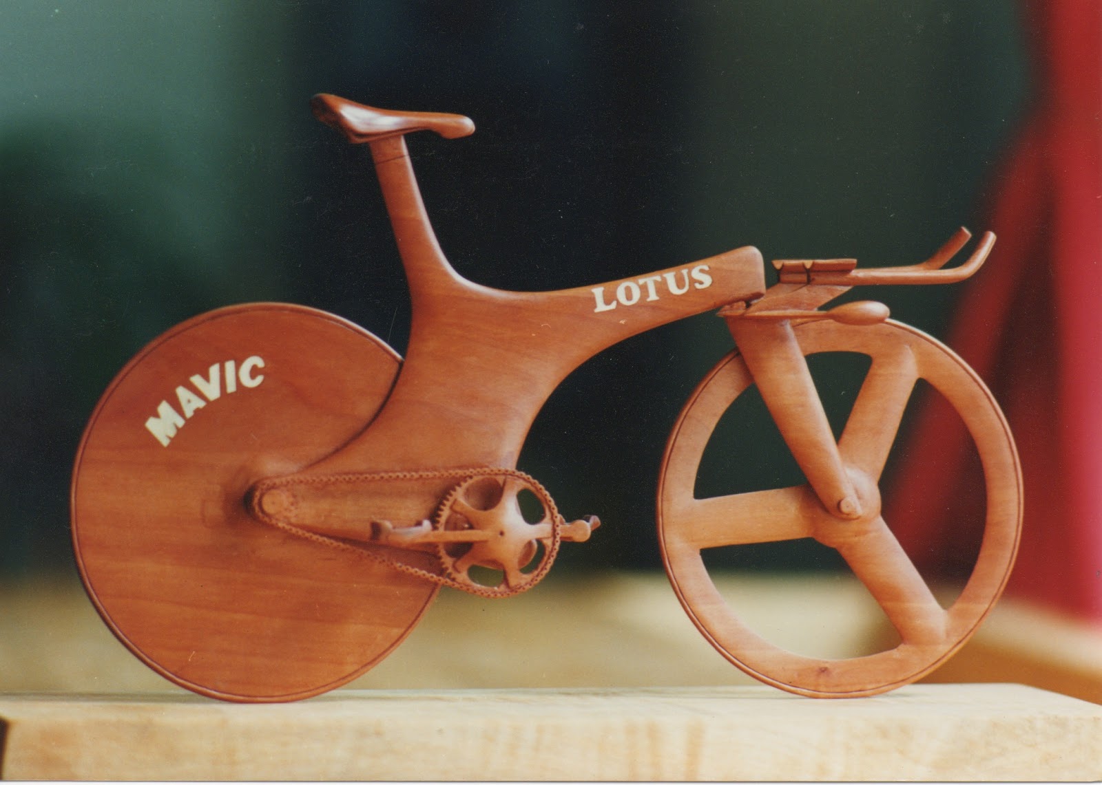 Carved Curves: Chris Boardman Lotus Type 108: the carving