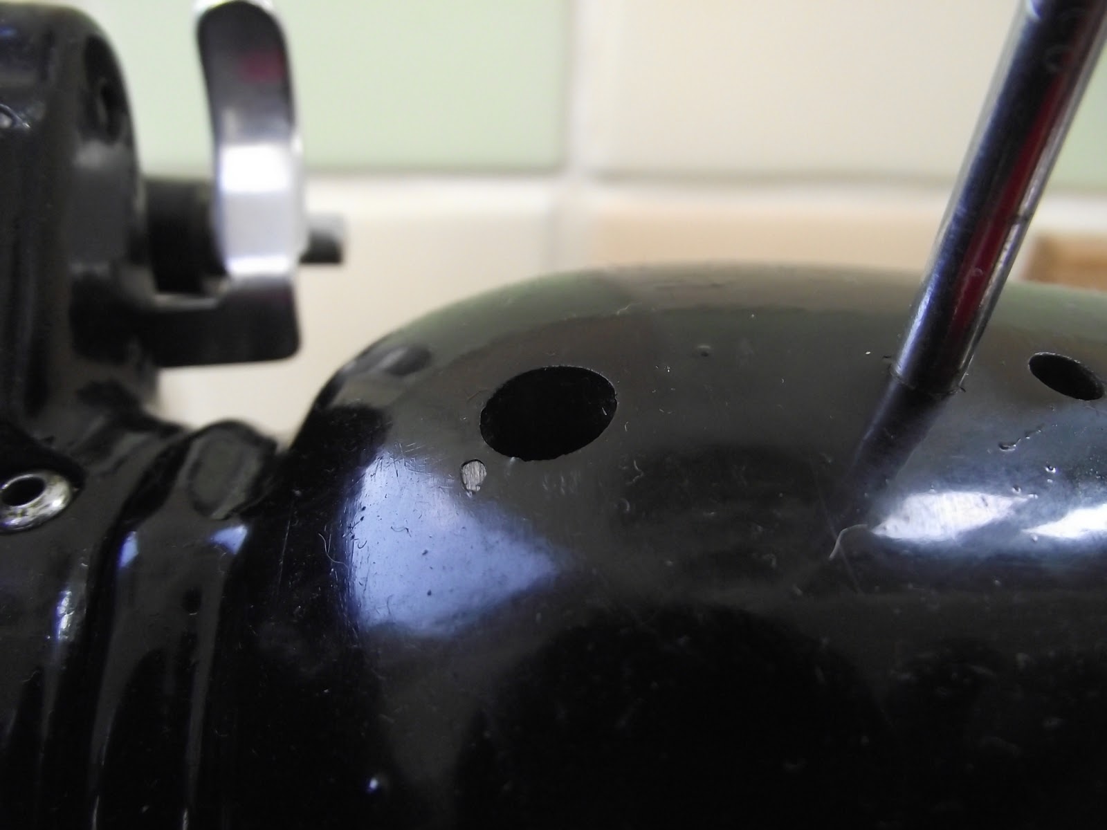 Lizzie Lenard Vintage Sewing: Oiling the Singer 15K