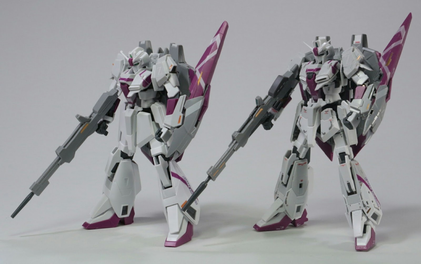 [ Review ] - HGUC 1/144 - Zeta III The Gundam Base Limited