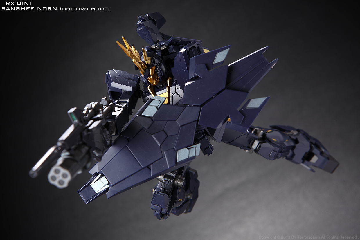 Robot Damashii Banshee Norn review by TERRORSPAWN