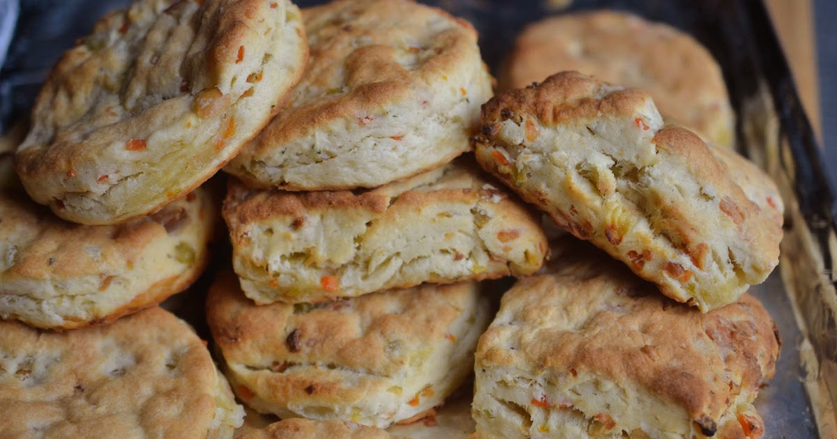 Greedy Girl : Apple stuffing biscuits