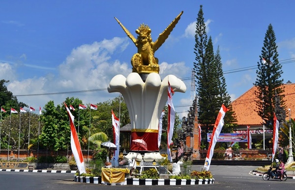 Inilah Makna Patung Singa Ambara Raja di Buleleng - akriko.com