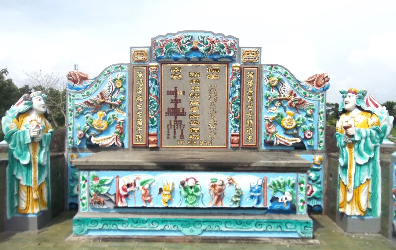 60 Model Kijing Makam Kuburan Islam, Kristen, Katolik Terbaru - Model ...