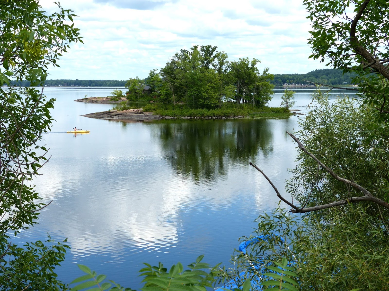 The Passionate Hiker: Biking the O&Q (8): Tweed (Kilometre 100) to ...