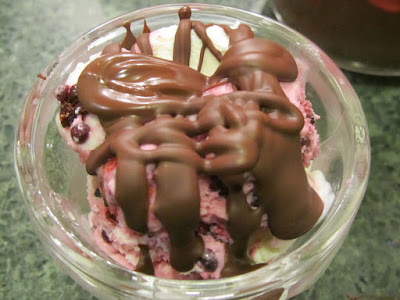 creative savv: Homemade "magic shell" ice cream topping (and dipping ...