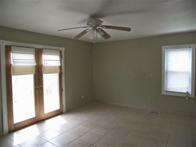 528 Square Feet: House Tour