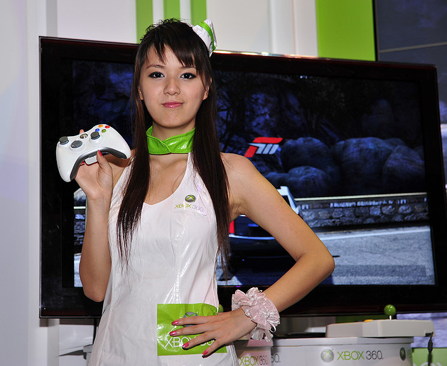 The Uniform Girls: [PIC] Xbox 360 show girls
