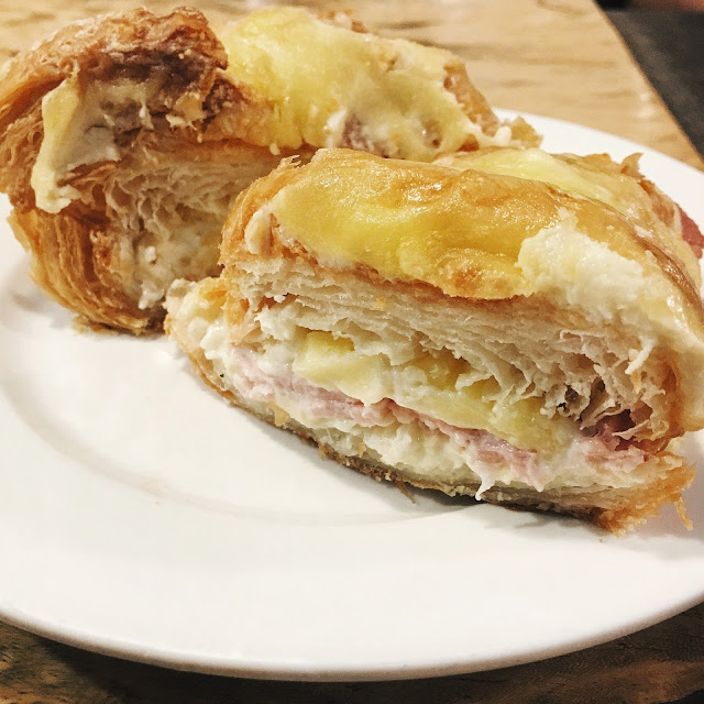 Gastronomia @ Cluny Court | Botanic Gardens, Singapore - NKIKICHUA