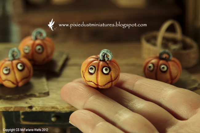 Pixie Dust Miniatures: October 2012