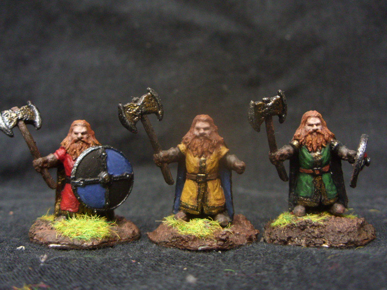 Dwarf Shield wall | planetFigure | Miniatures