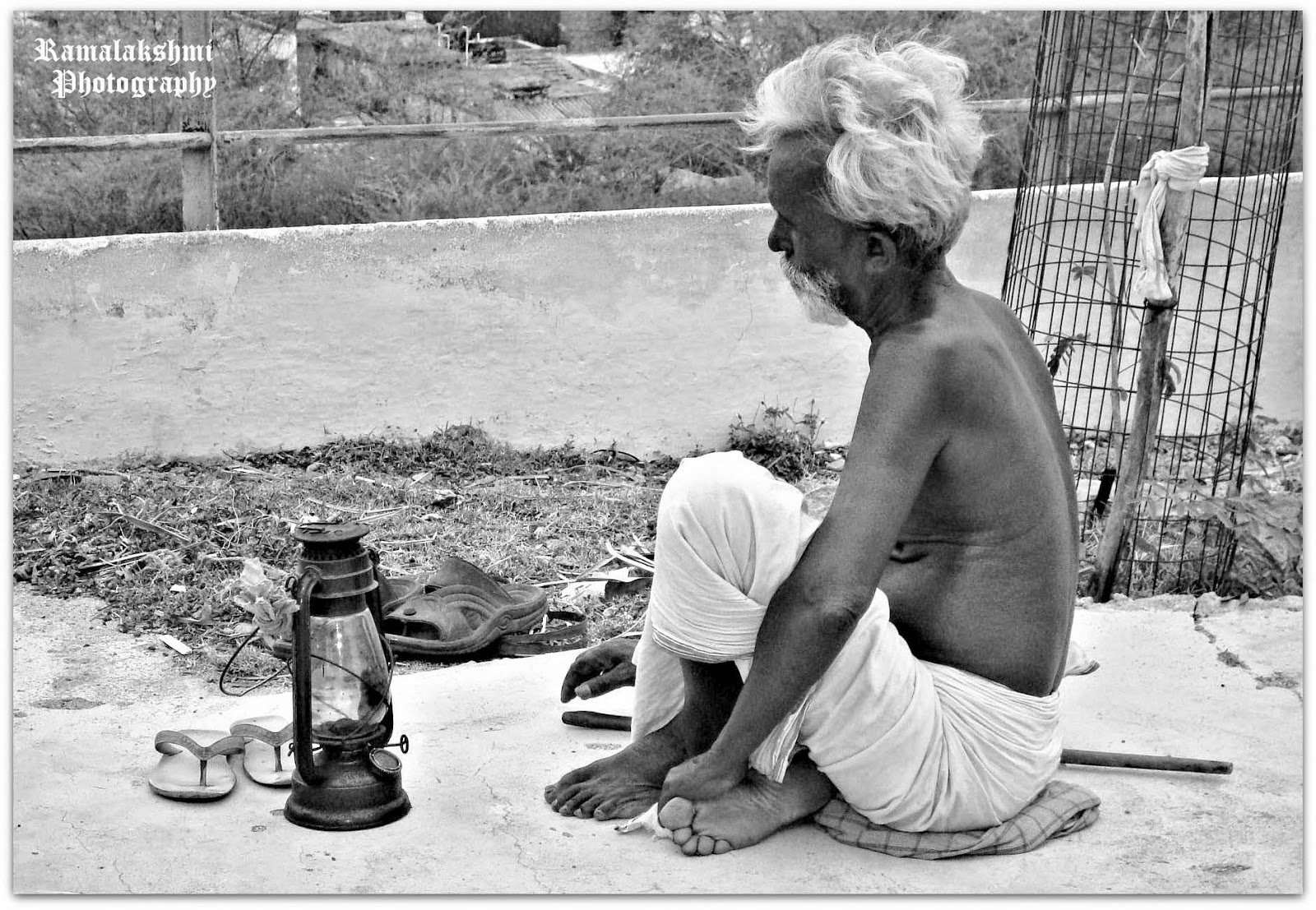 முத்துச்சரம்: கருப்பு வெள்ளையும் ஐந்து நாட்களும்..