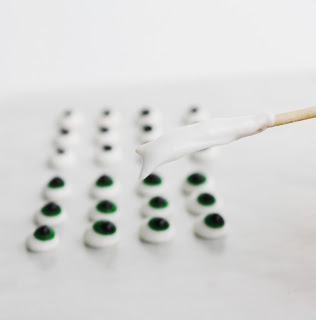 Let's talk about eyeballs.