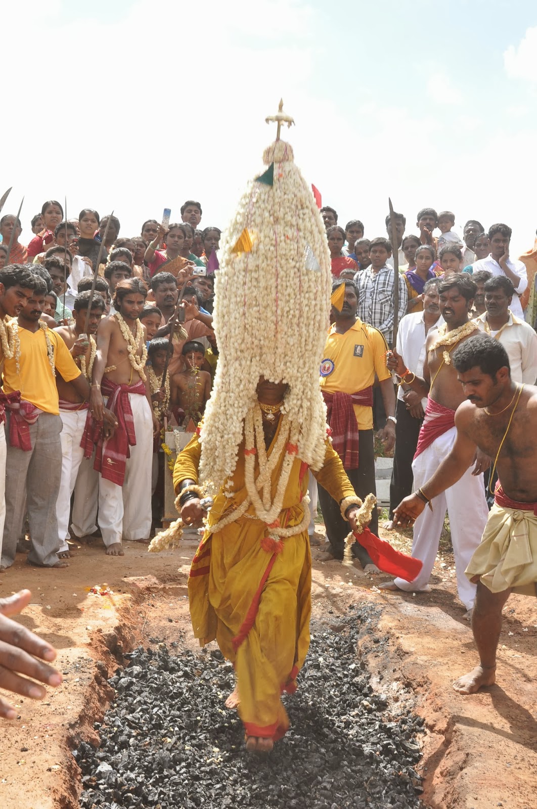 Famous festival Karaga 2013 | Nadavathi