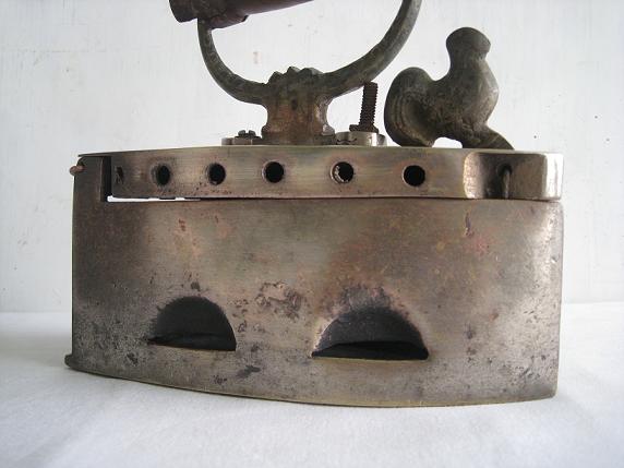 TOKO ANTIEK RETRO: VINTAGE SETRIKA KUNO JADUL AYAM JAGO DARI BESI ...