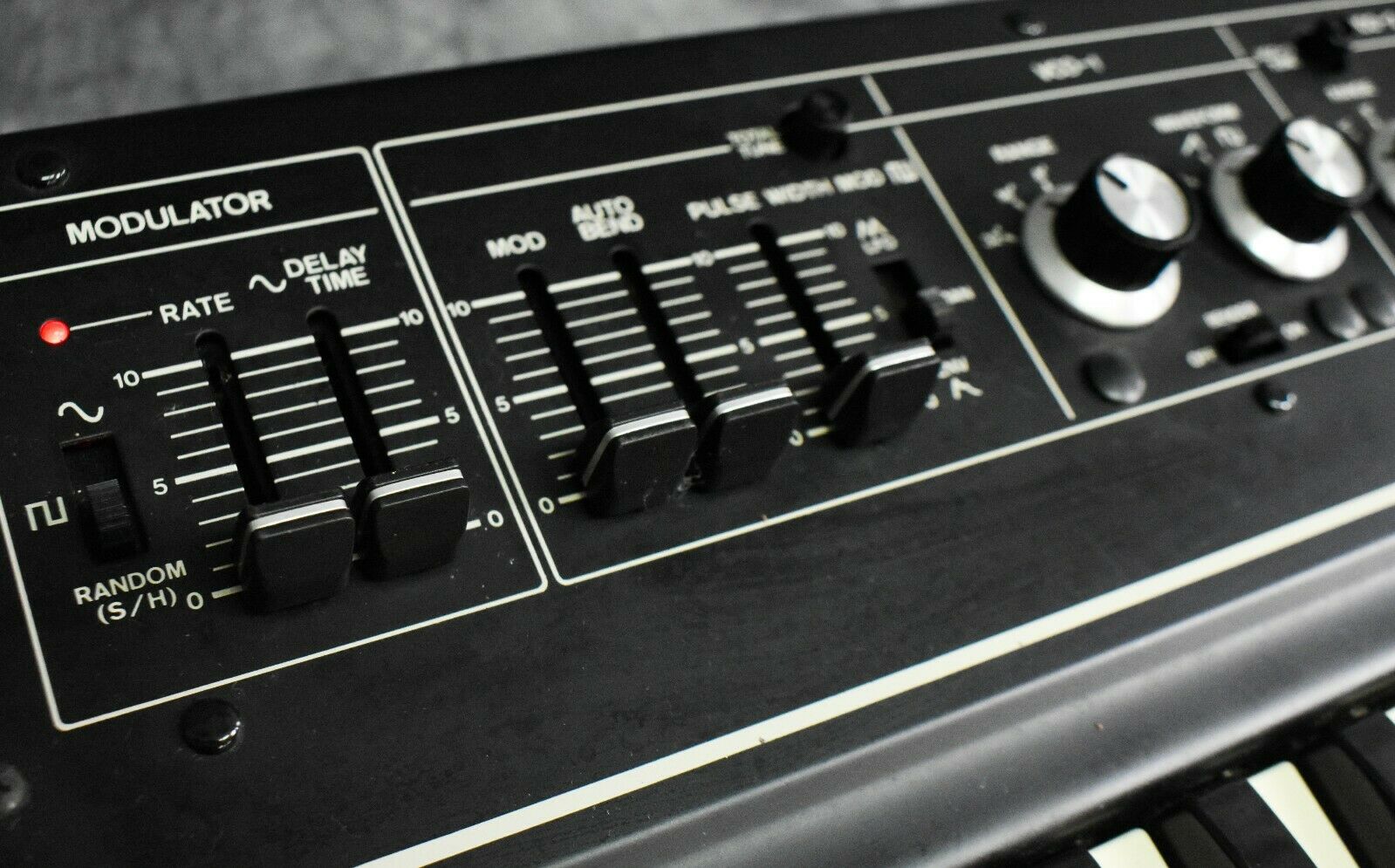 MATRIXSYNTH: Roland SH-2 Vintage Analog Synthesizer w/ Original Silver ...