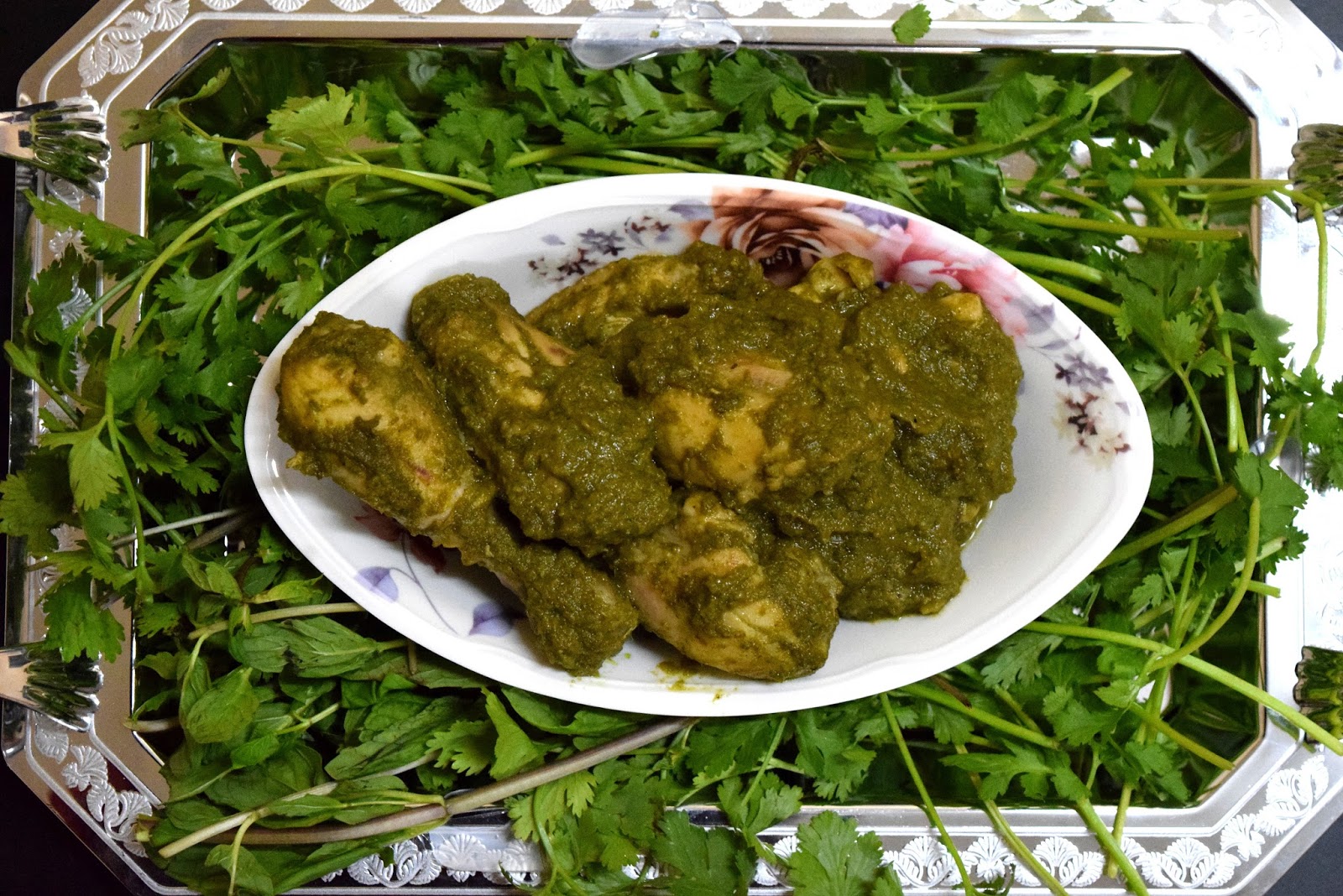 Chicken Hariyali | Eggs & Kettles