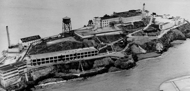 THE GRANDMA'S LOGBOOK ---: THE ALCATRAZ ISLAND: PUNISHMENT AND PRISON BREAK