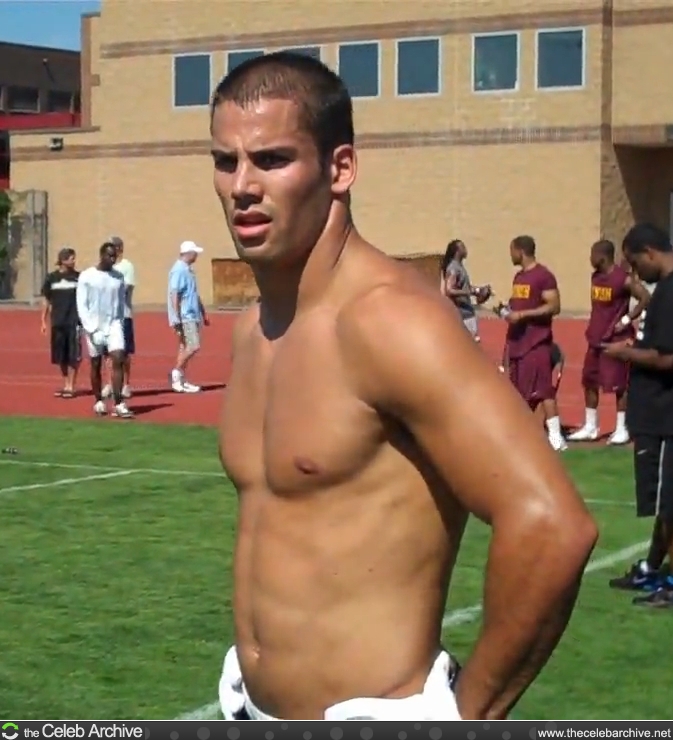 Eric Decker Shirtless