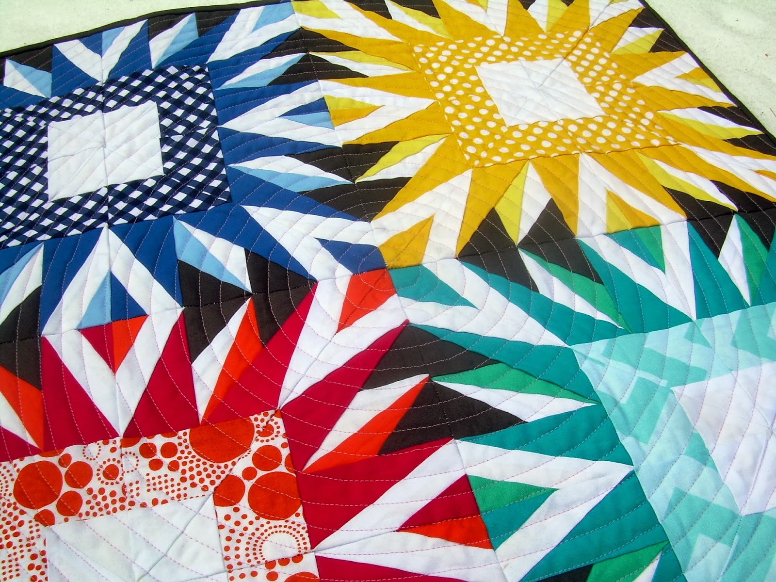 Simple Sewendipity: Blogger's Quilt Festival: Riley's Showstopper