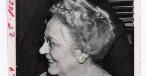 Ξωτικό: Η παράξενη περίπτωση της Mary Reeser και της ανθρώπινης ...