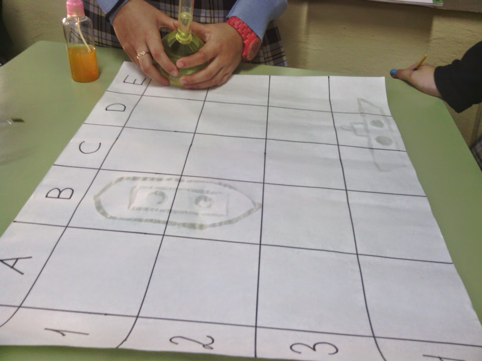 Feria de la Ciencia 2014: LA CIENCIA EN TUS MANOS: A4- Experimentando ...