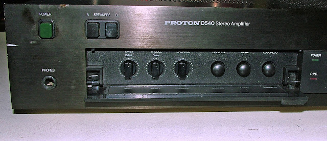 The Robb Collections: Details on the remarkable PROTON D540 Integrated ...