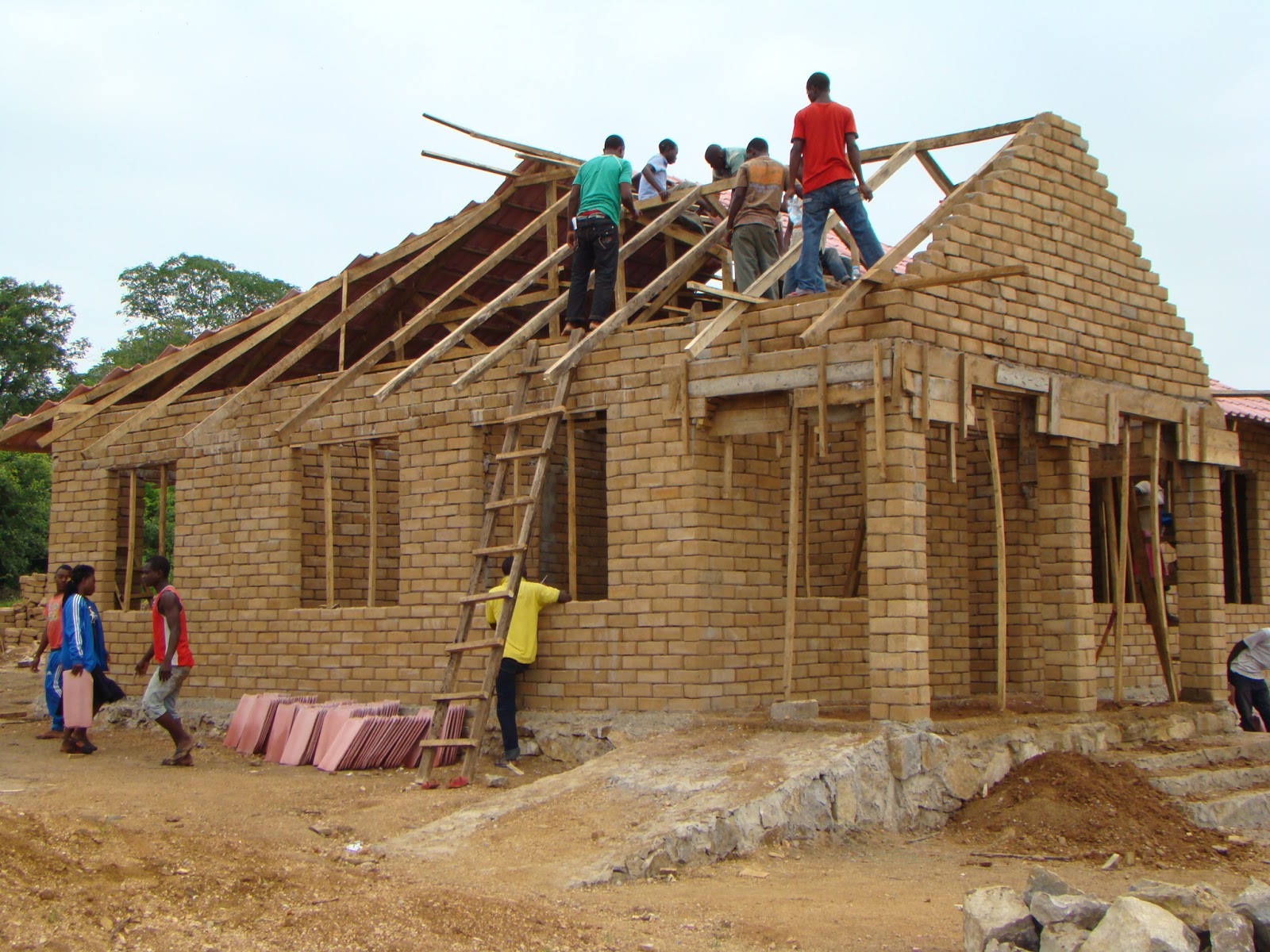 WAKALA WA TAIFA WA UTAFITI WA NYUMBA BORA NA VIFAA VYA UJENZI: UJENZI ...