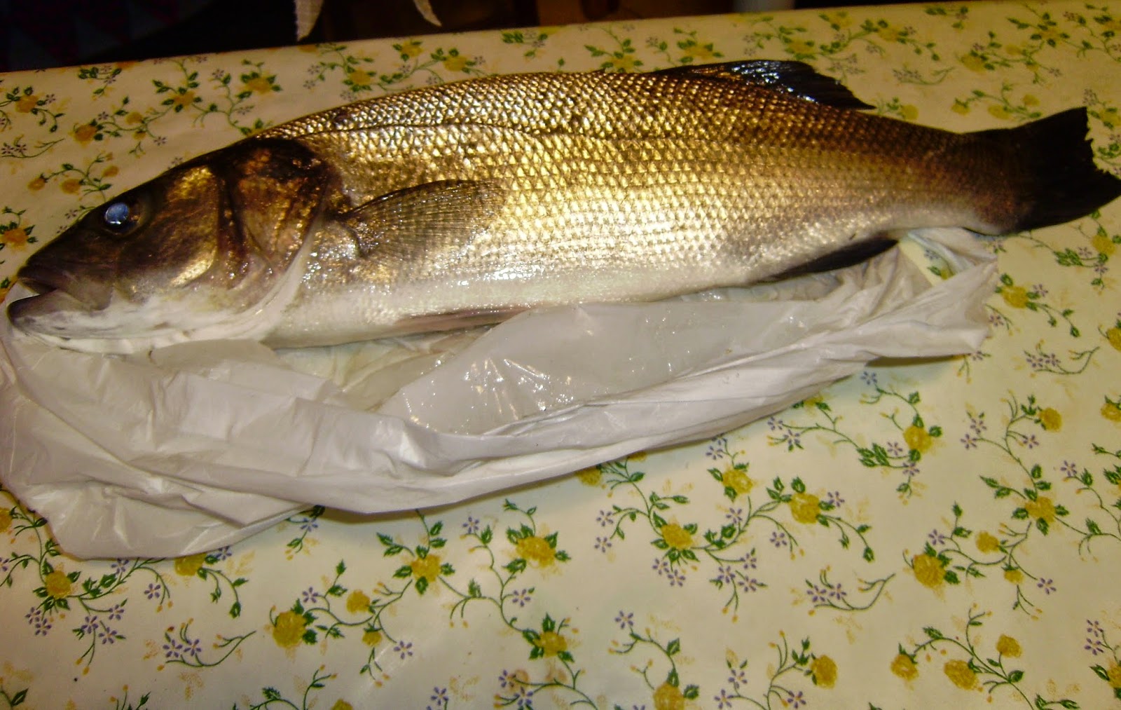 Non solo Cucine Isolane: Spigola al sale (alla sarda:))