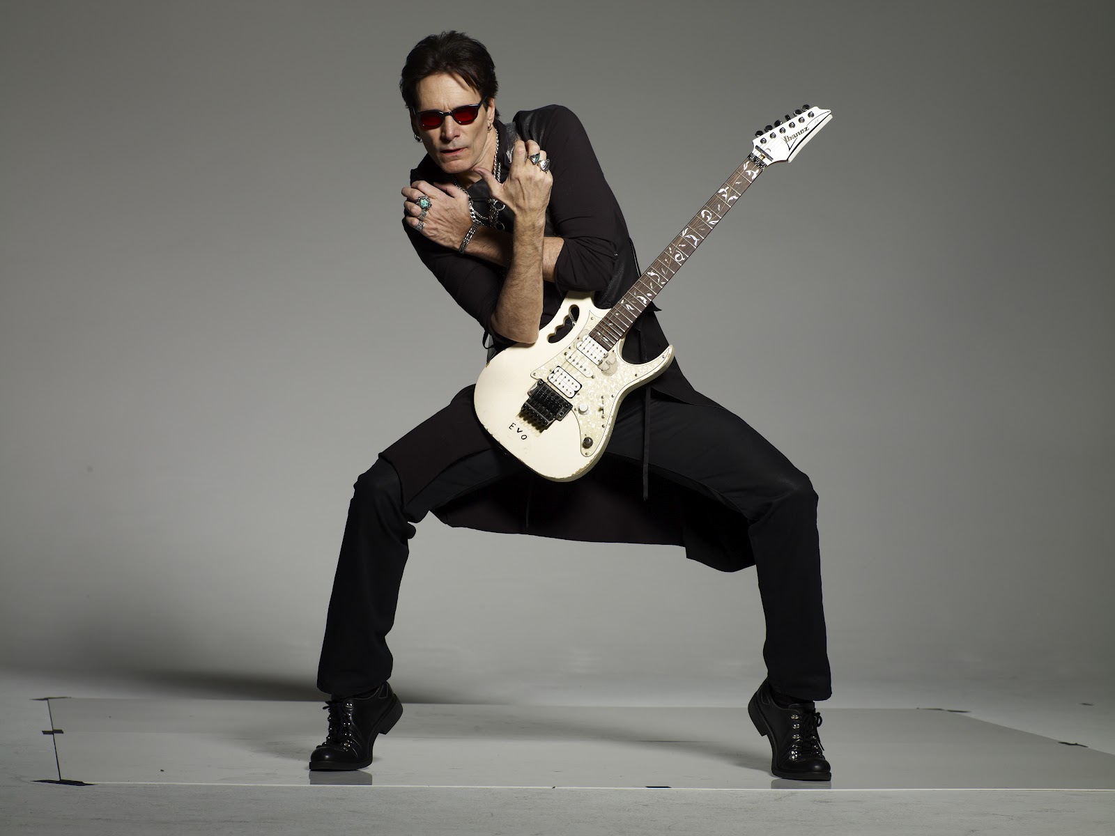 IL DIVO MX: STEVE VAI (El revolucionario de la música lanzará nuevo ...