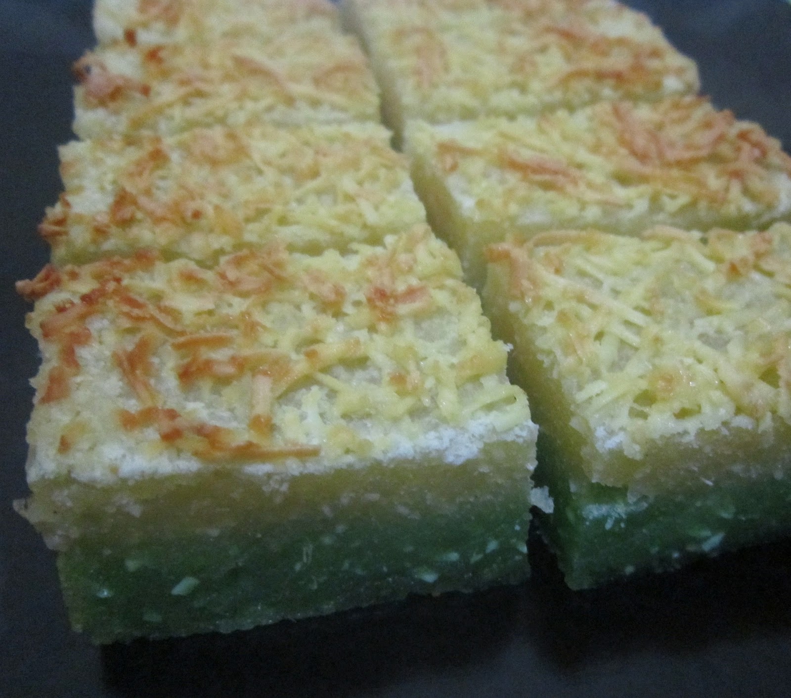 Cake Singkong Pandan Keju