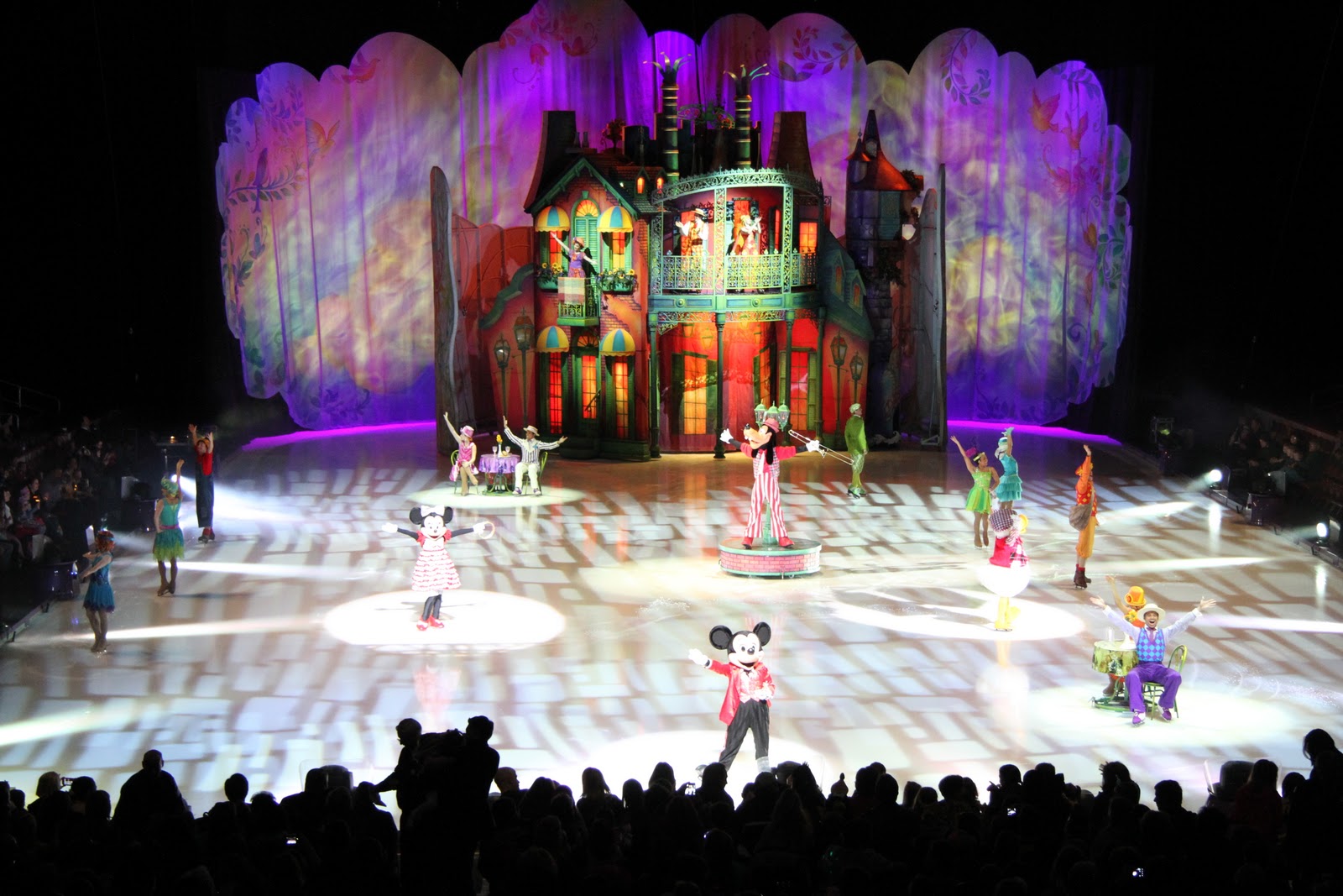 la famiglia: Disney on Ice with the princesses