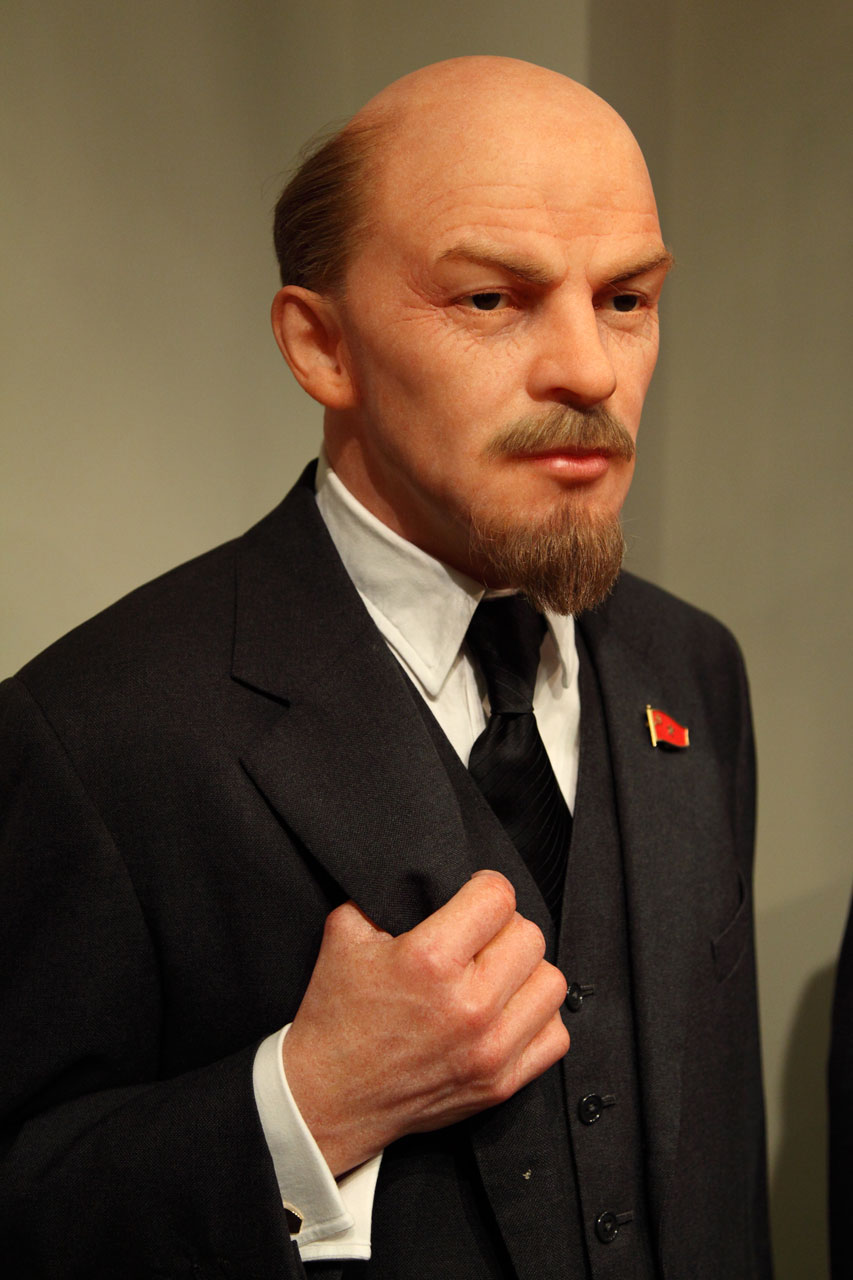 Papa Clarissa: 015 LENIN