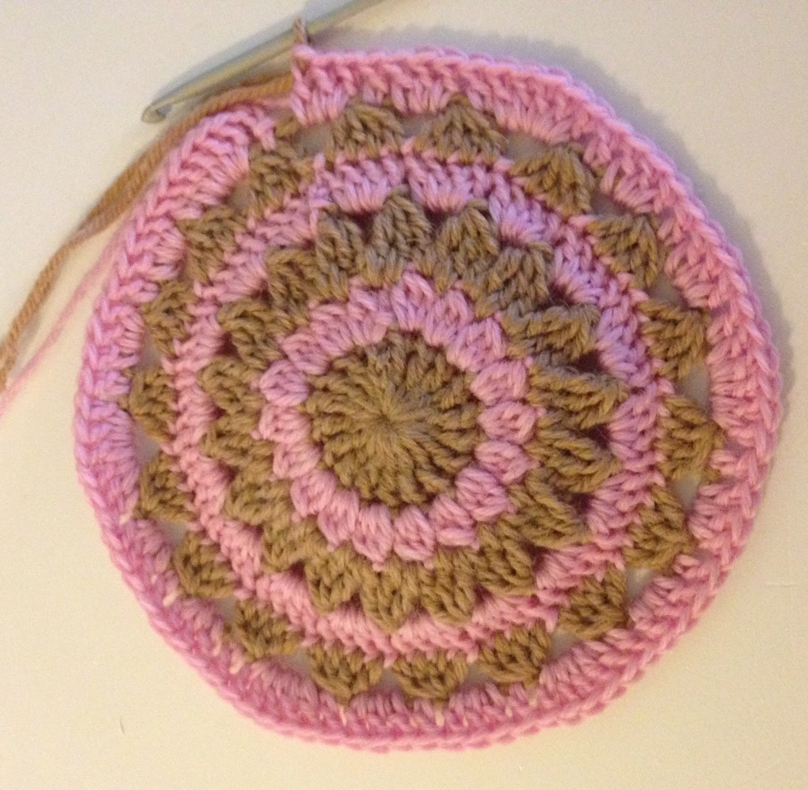 Neuleita väylän varrelta: "Suffeli" palatossut - ohje